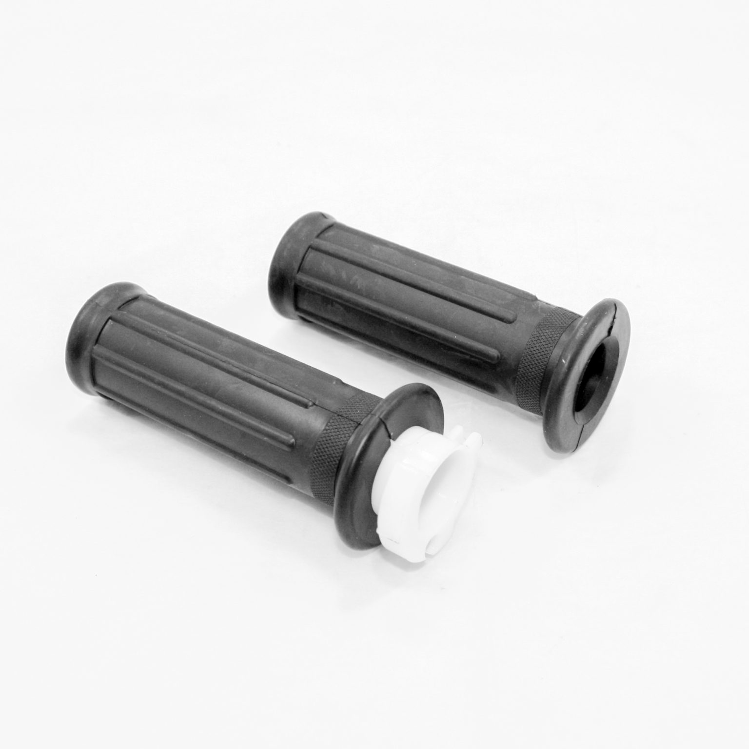PAIR TWIST THROTTLE HAND GRIPS TUBE YAMAHA PW50 PY50 PEEWEE 50 PIT DIRT ...